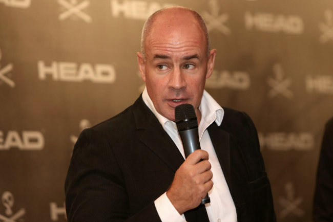 Head CEO Eliasch Elected FIS President, Halston on Netflix | Skiing History